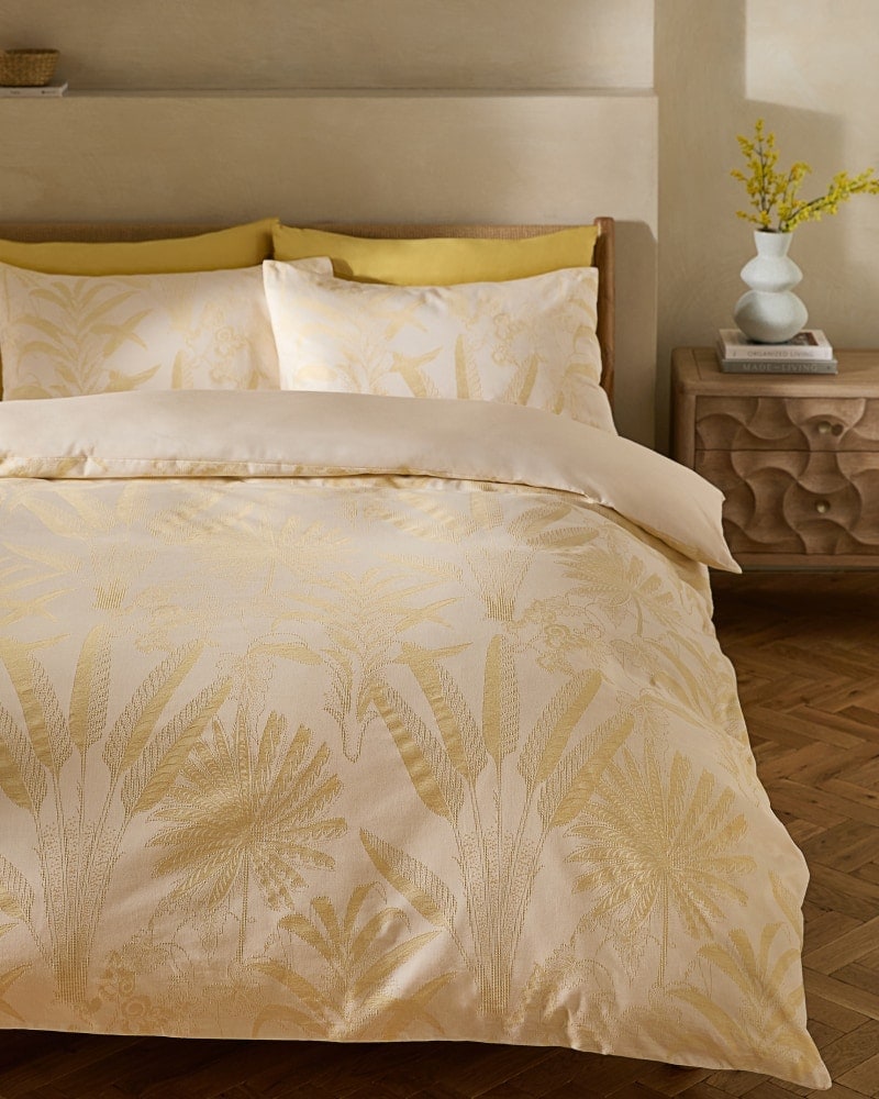 Home furniture bedding and outdoor superstore store