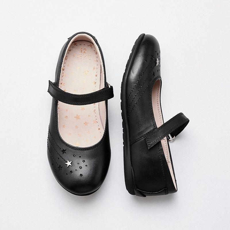 VIEW SHOE SIZE GUIDE